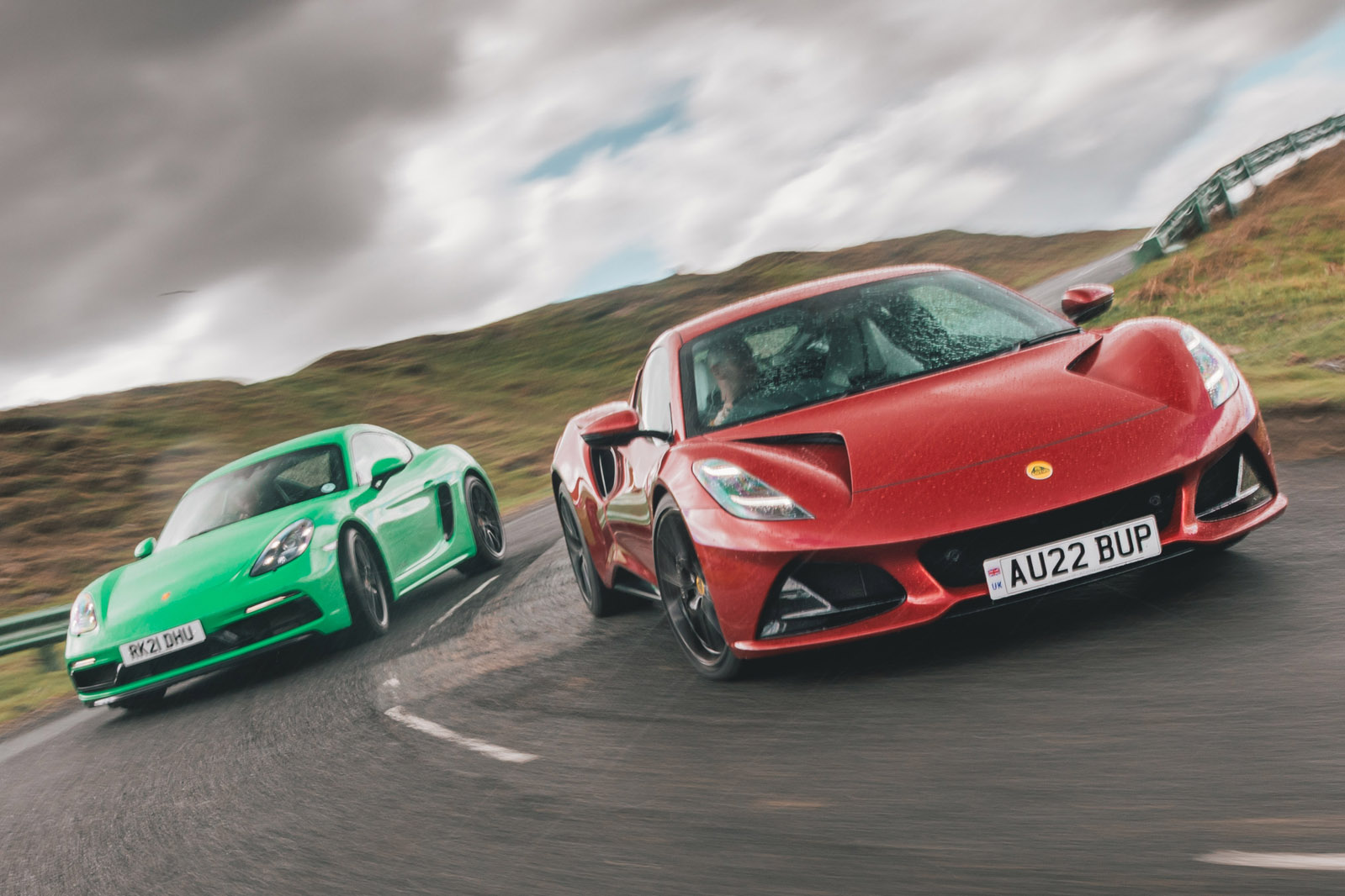 Lotus Emira vs Porsche 718 Cayman | Autocar